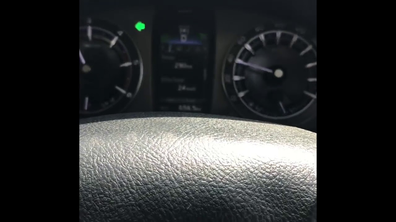 toyota innova crysta | Top Speed 200+ | On yamuna expressway - YouTube
