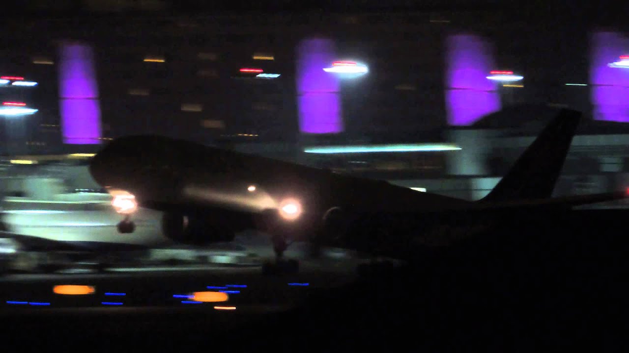 Delta Airlines Boeing 767-300 [N137DL] takeoff from LAX - YouTube