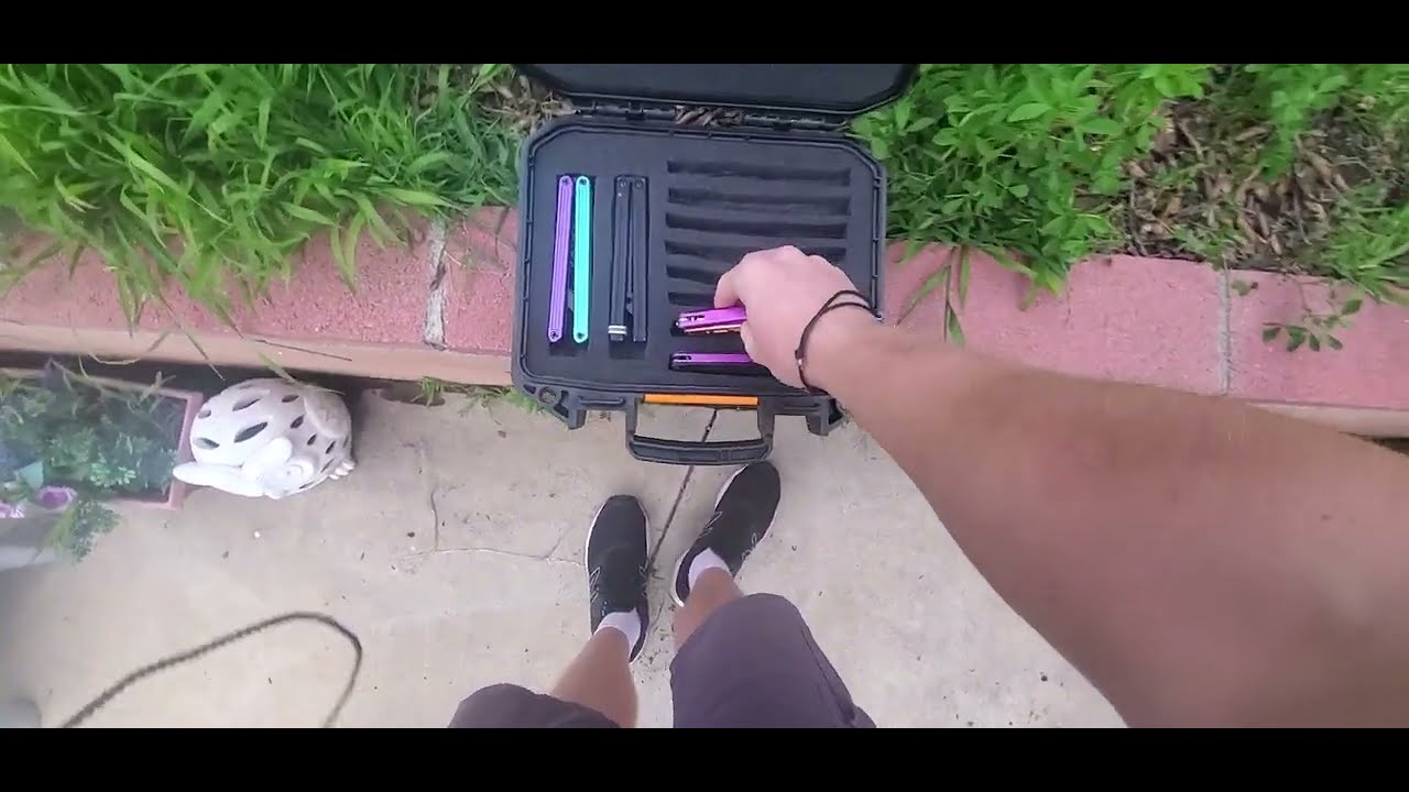 I made a balisong case :) + collection showcase - YouTube