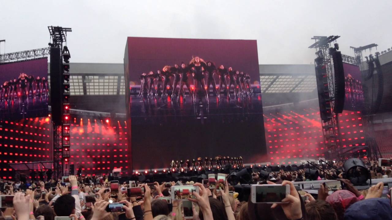 Beyonce Formation World Tour: Bow Down/Run The World - YouTube