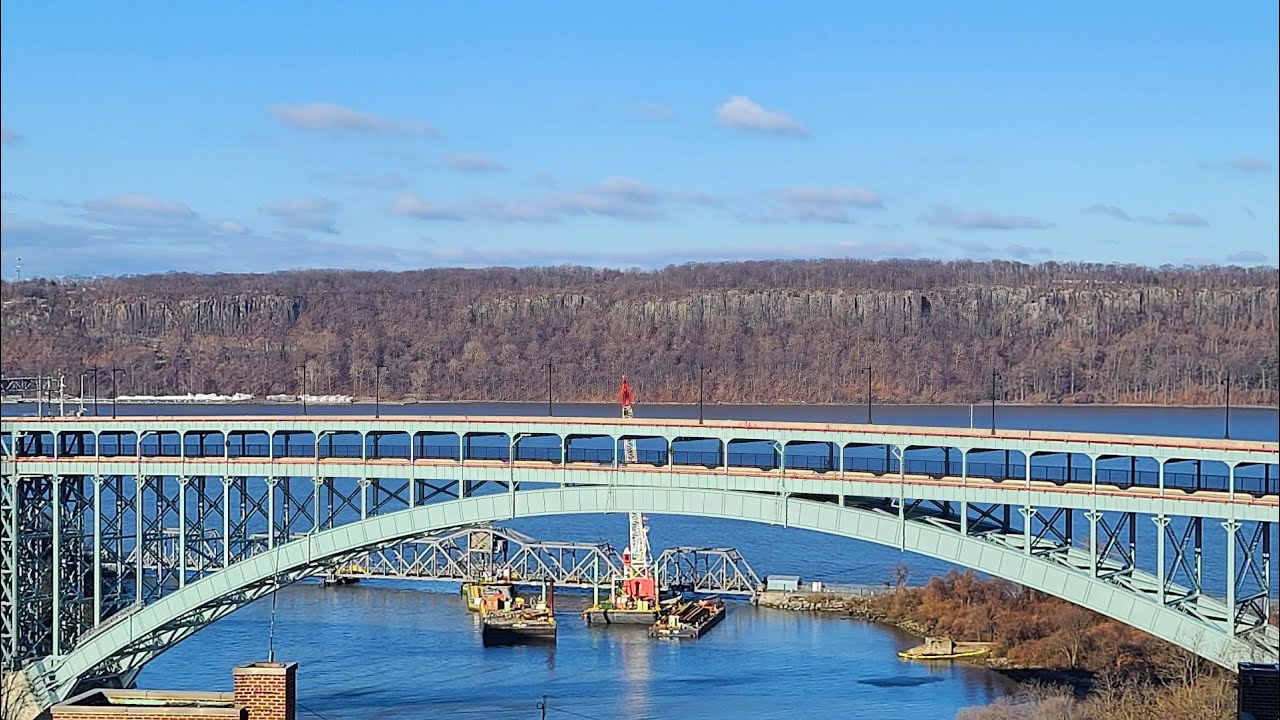 LIVE CAM Amtrak Trains ~ Unique Views of the Hudson River & Harlem ...