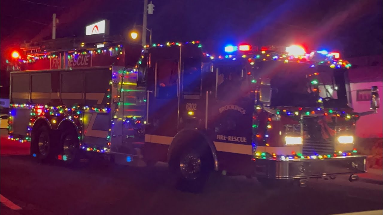 Brookings Fire and Rescue Engine 6202 - Brookings 9th Annual Christmas ...