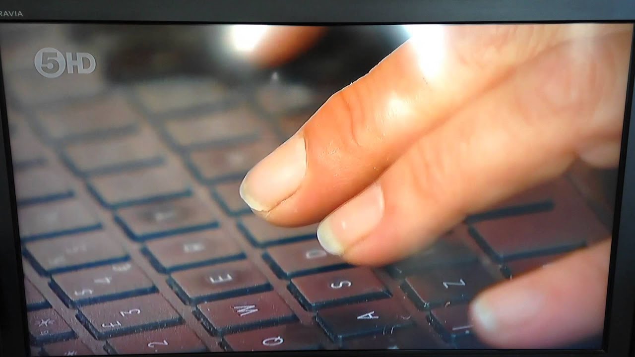 Channel 5 News: More award winning fake typing. - YouTube