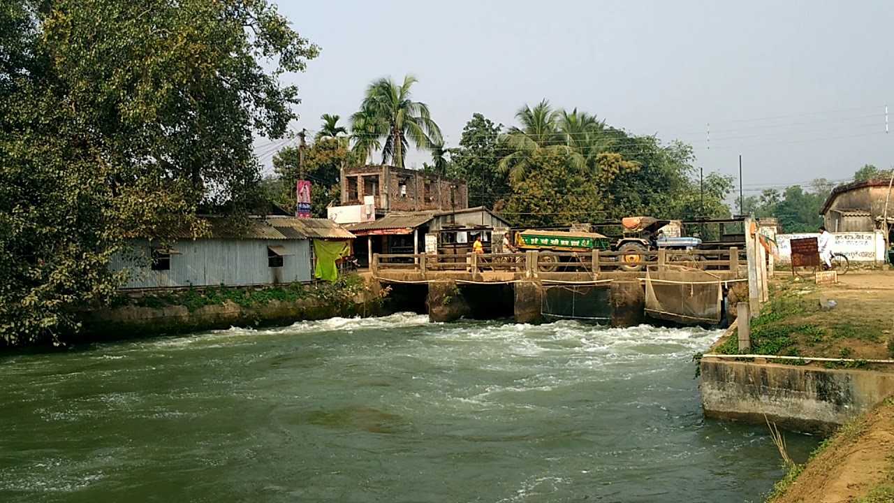 Chanchai Gate Bajar : Fully loaded Canal - YouTube