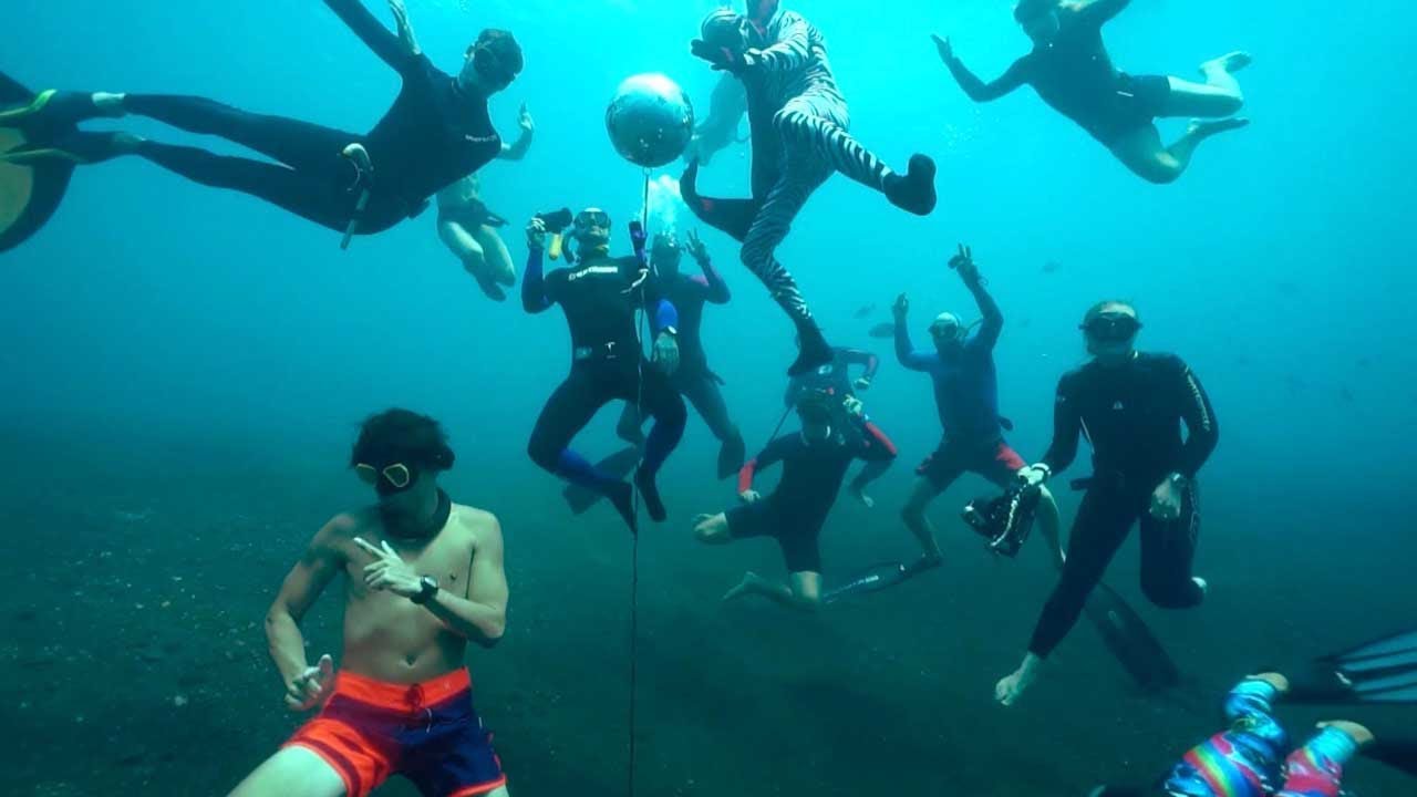 Diver Party Below The Waves At Underwater Disco - YouTube
