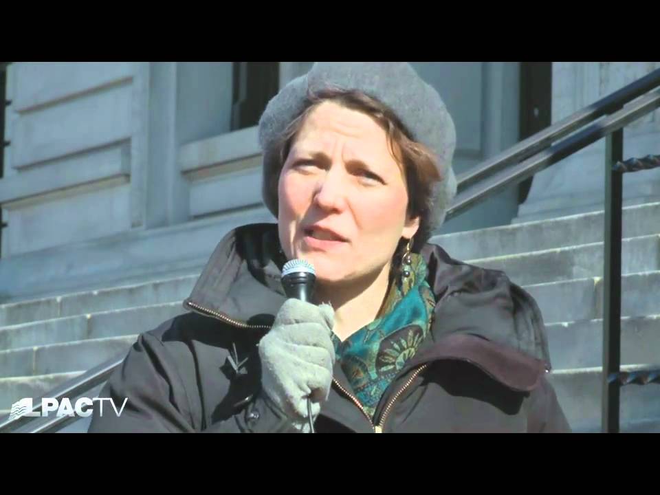 Diane Sare: The Fall of the British Empire - YouTube