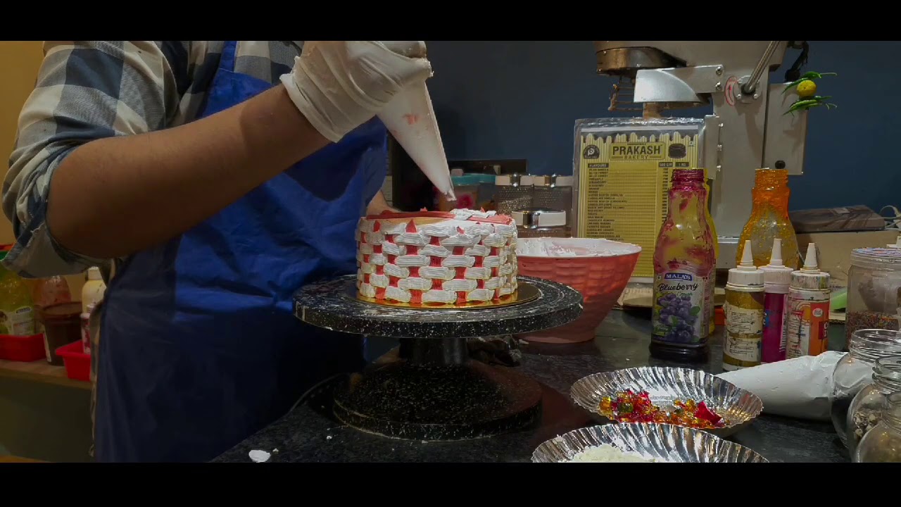 How to make a live cake? - YouTube