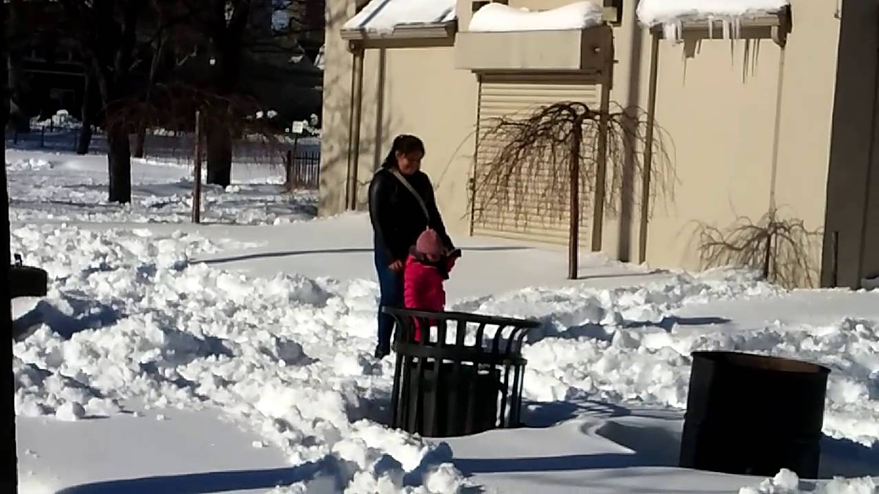 Snow in Newark nj - YouTube