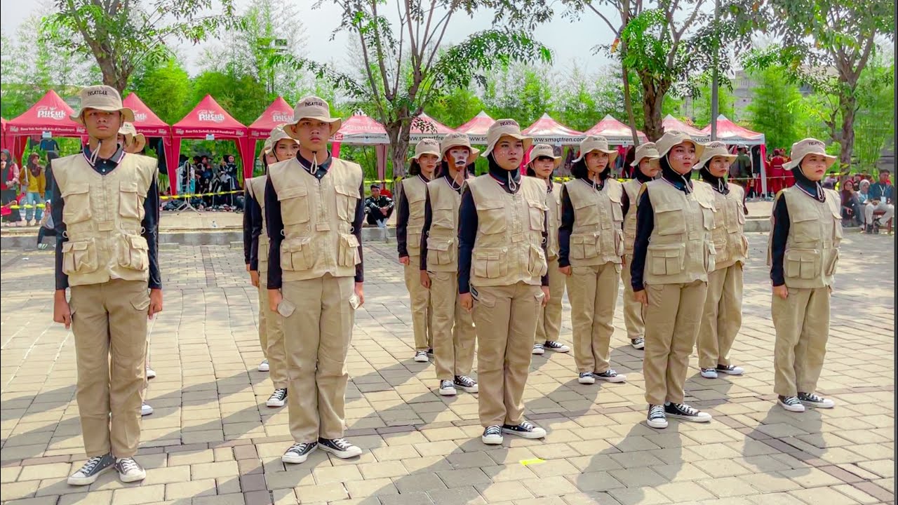 MERINDING! PASKIBRA SMPN 160 JAKARTA LPBB PARADE BARIS NUSANTARA - YouTube