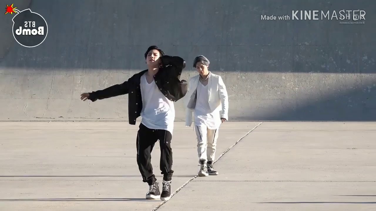 (MIRROR ) ON BTS - YouTube