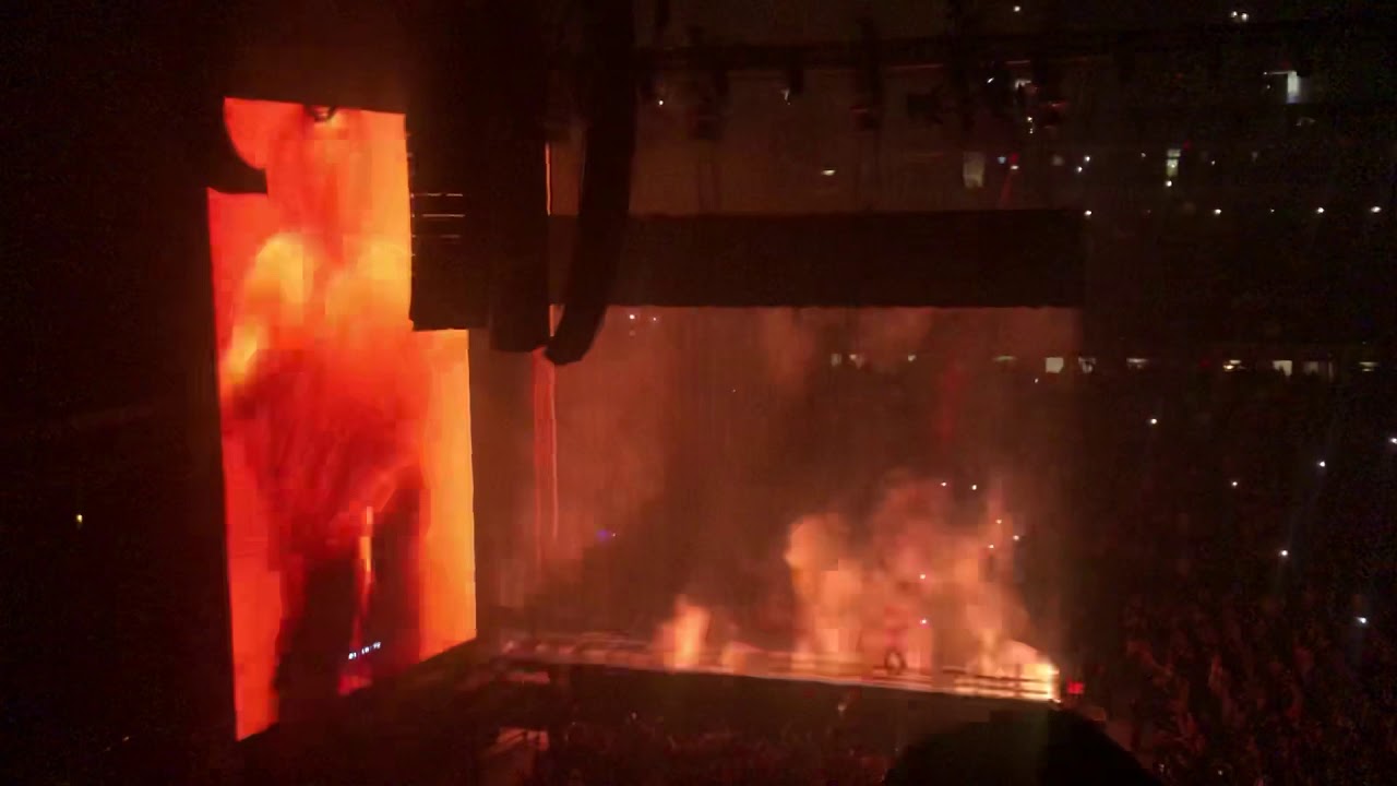 Post Malone Rockstar live runaway tour - YouTube