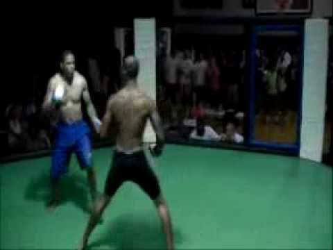 Sam Warren makes his MMA debut - YouTube