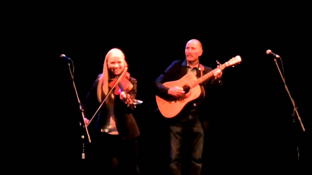 Fiddler 22 Linsey Beckette and dad John - YouTube