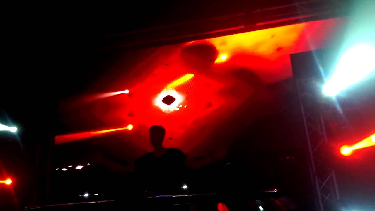 The Thrillseekers vs Sam Mitcham they'll never know - YouTube