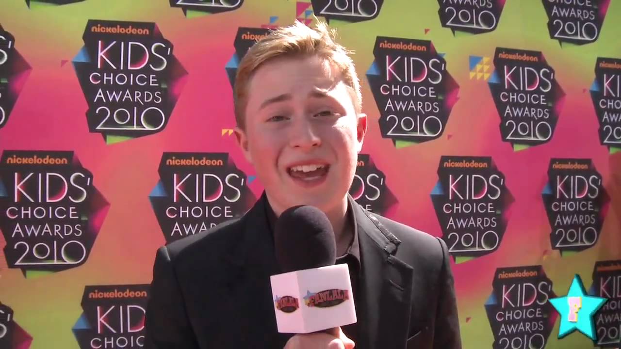 iCarly Star Reed Alexander's Kids' Choice Awards Style! - YouTube