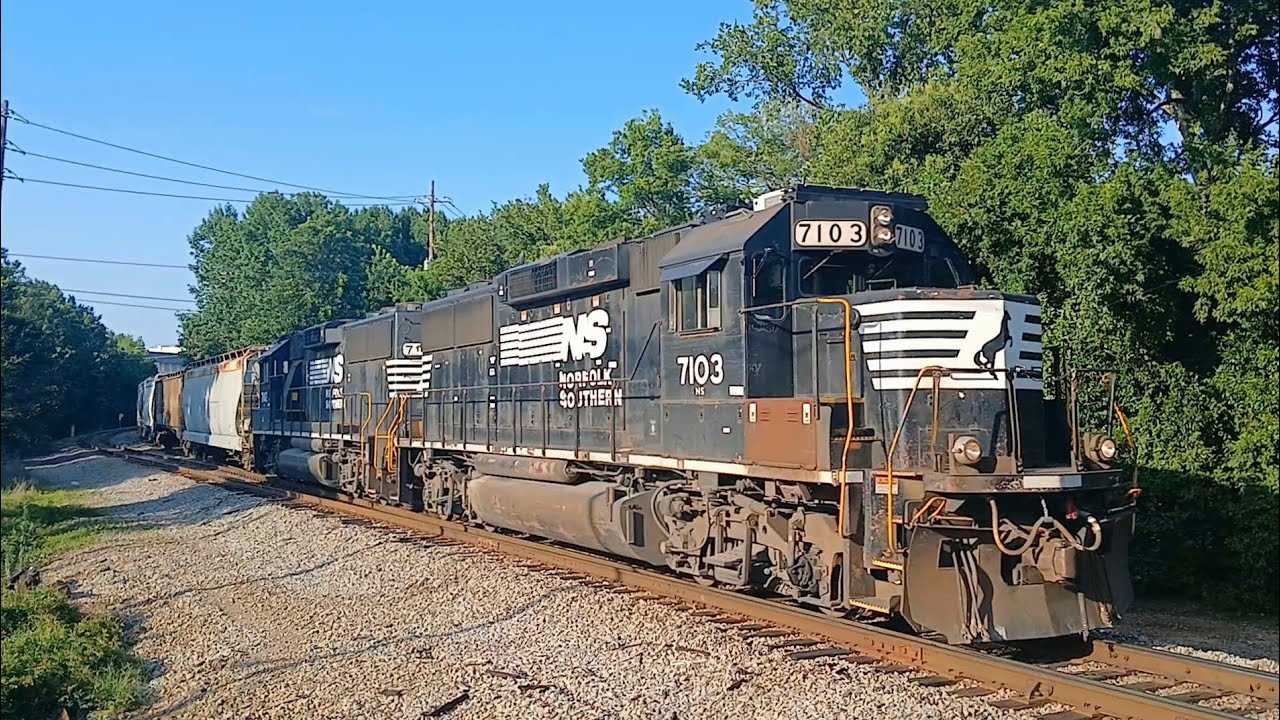 Duo GP60 Locomotives NS 7103 And NS 7142 Lead Norfolk Southern Train P77 At Columbia SC - YouTube