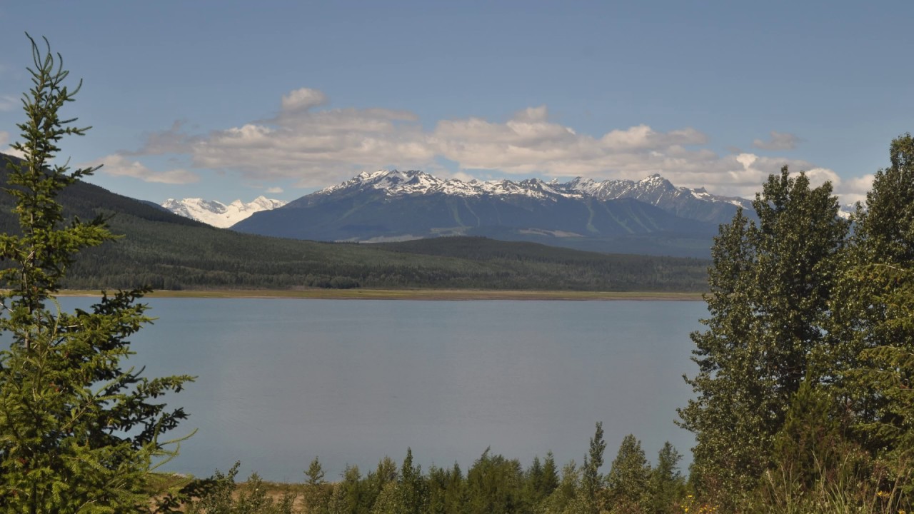 Kinbasket Lake, Golden, British Columbia. - YouTube