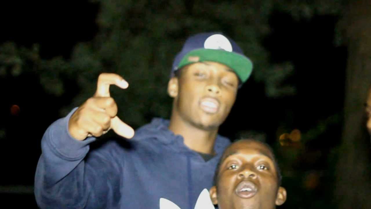 D-Holla - "Dubs Up" | Directed By @TheRealEmAych - YouTube