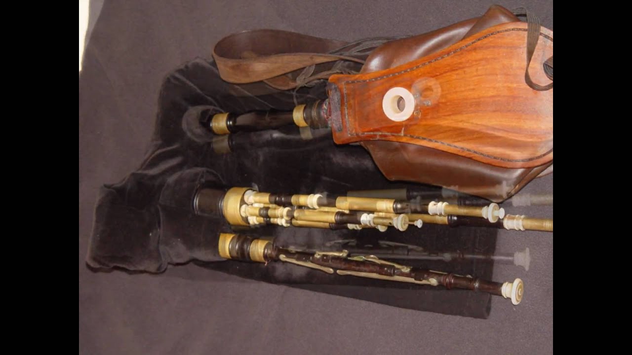Northumbrian Small Pipes and Guitar - YouTube