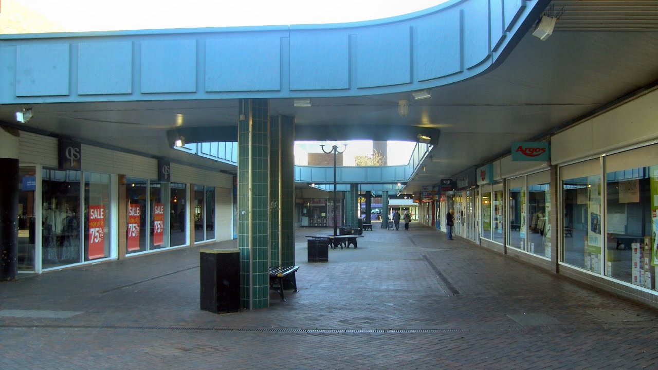 Beeston Square The Final Countdown. - YouTube