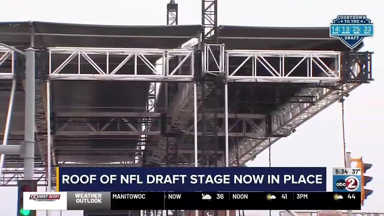 Workers reach a milestone in NFL Draft stage construction - YouTube
