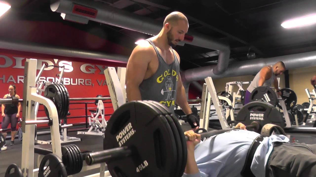 Benching 315 for 4 Reps at 17 Years old - YouTube