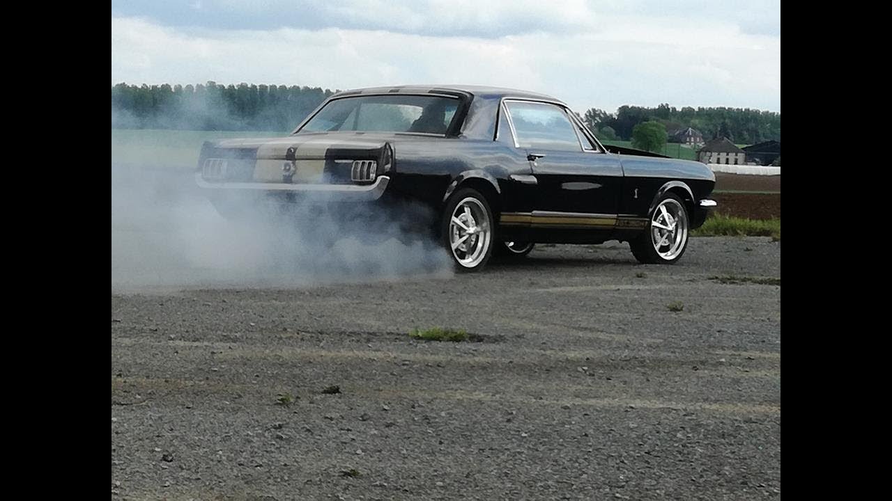 Ford Mustang 1966 Air Ride - YouTube