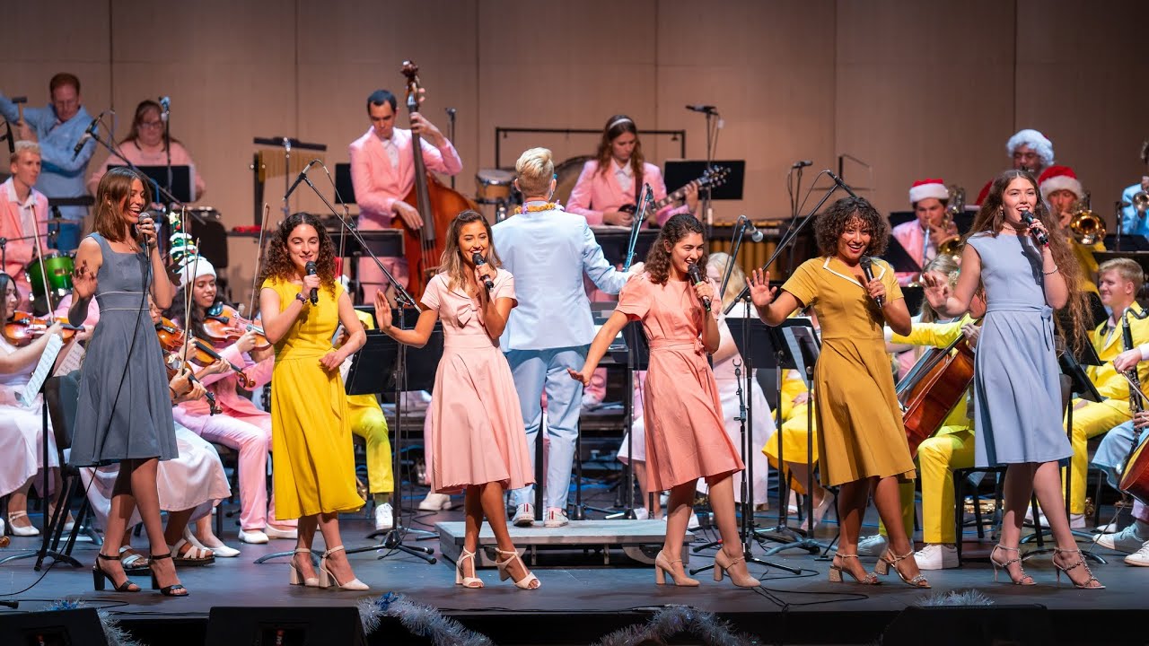 "Happy Holiday" - w/ HUGE audience reaction! - YouTube