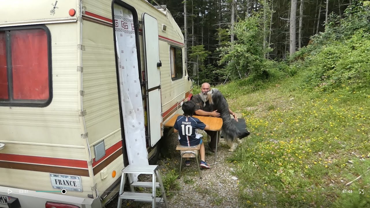 En famille dans les montagnes pyrénéennes en Camping-car # ...