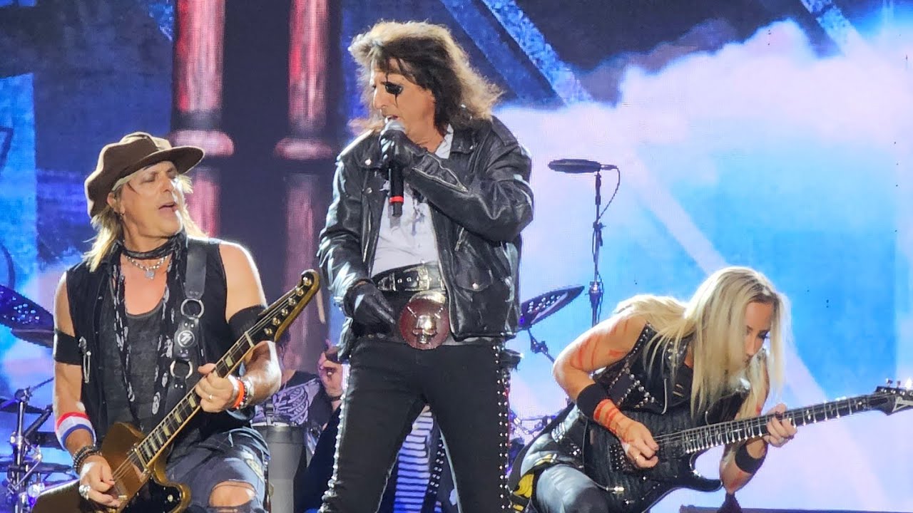 Alice Cooper - Bed Of Nails live @ Rockwave Festival 11/7/2025 ,Terra ...