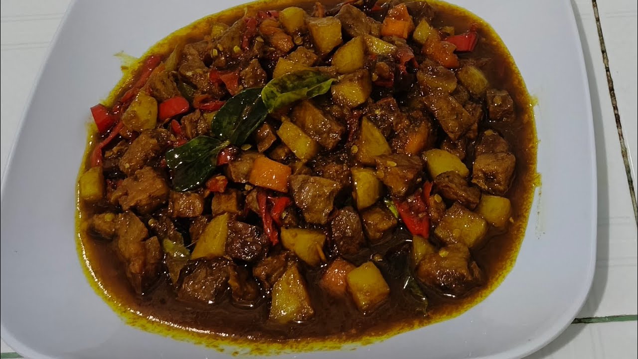 Menu pagi ini Sambal Goreng dengan bahan yang tersedia di dapur. Jadi ...