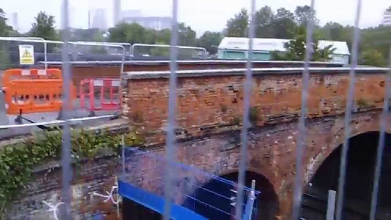 Brunel's Foxhall Bridge Didcot Electrification - YouTube