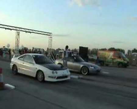 Honda Integra Type-R Vs. Honda S2000 Drag Race [1/4 Mile] - YouTube