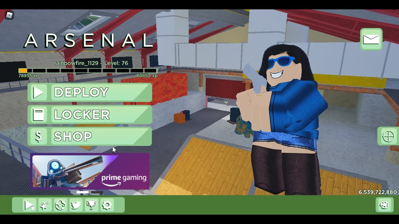 Playing FFA in Arsenal roblox - YouTube