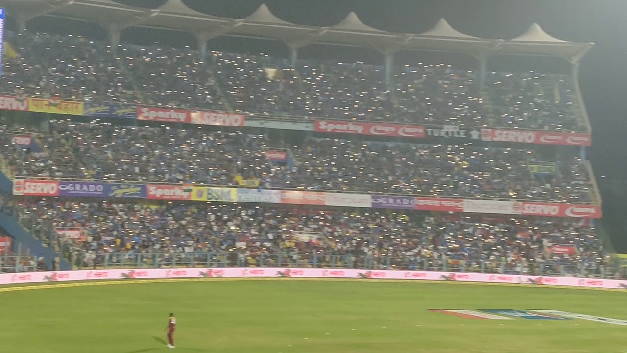 Best crowd chanting: INDIA! INDIA! INDIA! - YouTube