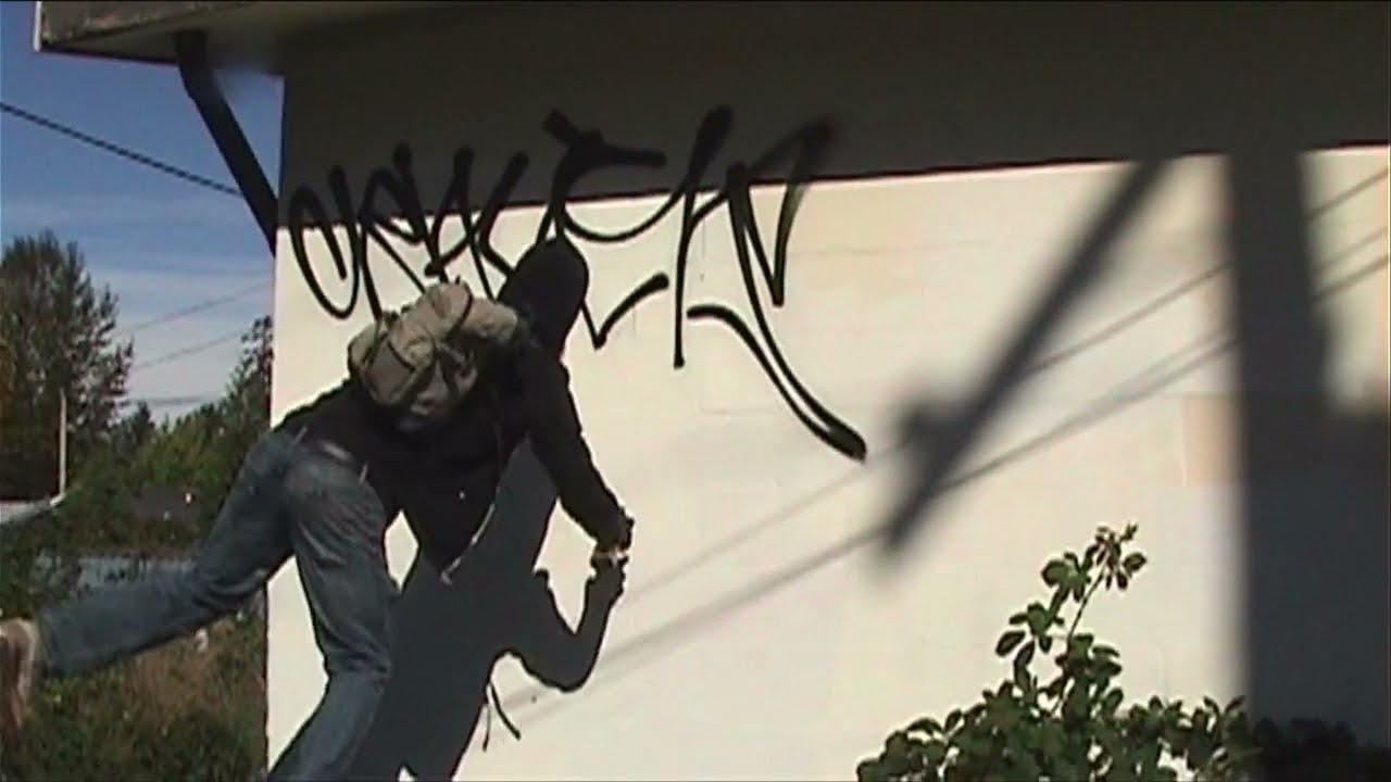 CRAVER - Graffiti Video - RAW Audio - Stompdown Killaz - YouTube