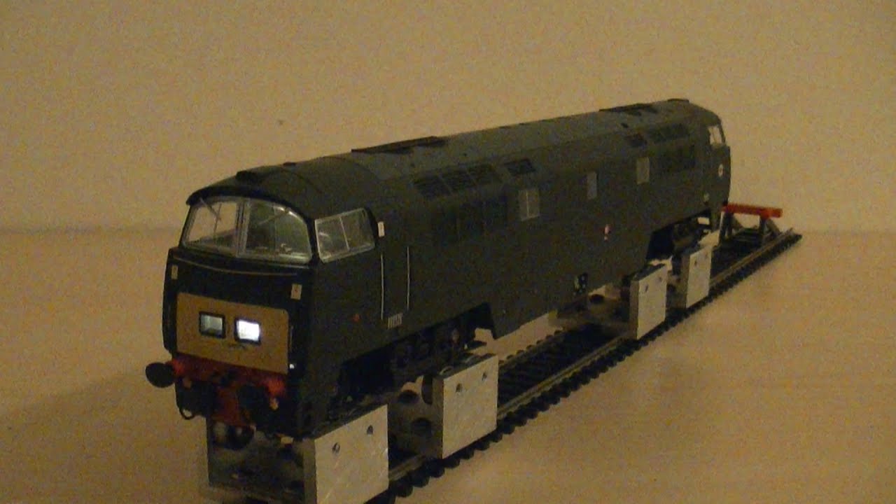 Dapol 4D-003-002 | Class 52 | BR Green | D1038 | Western Sovereign | OO ...