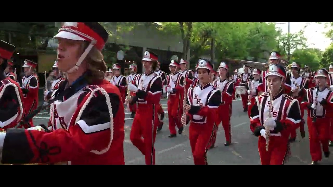 2023-05-17 BHS Syttende Mai Parade - Marching Down Ballard Avenue - YouTube