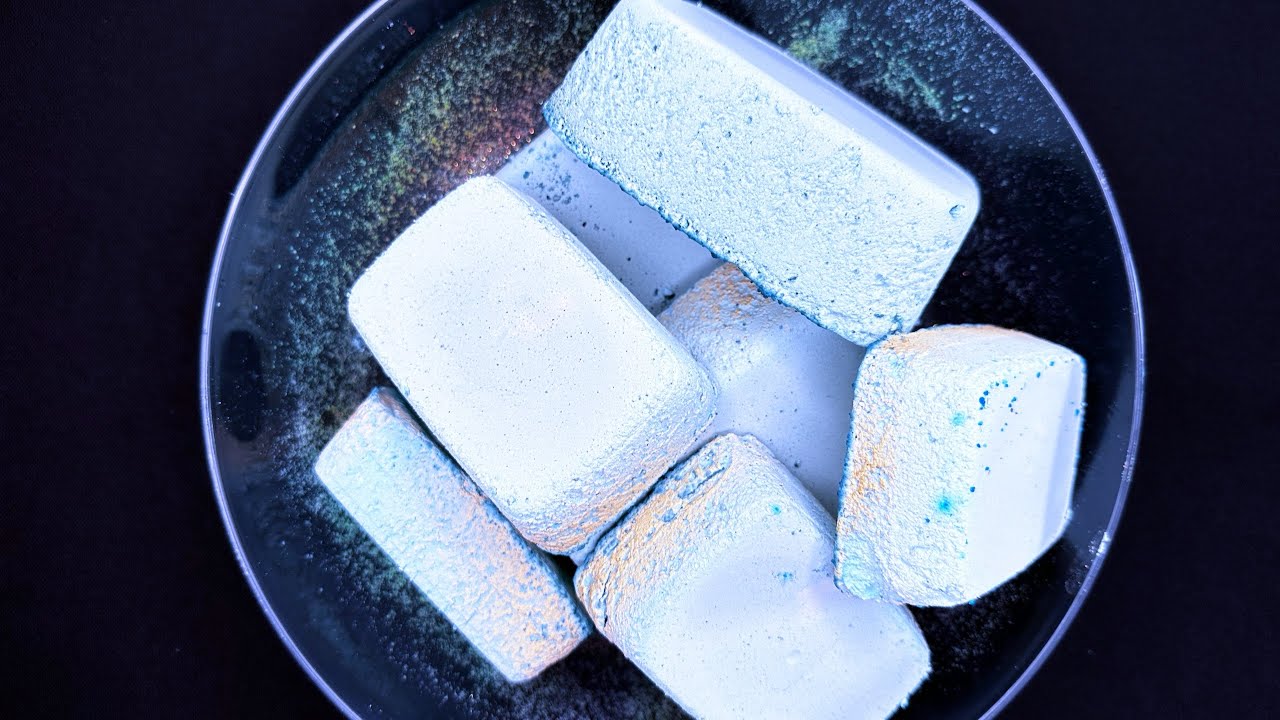 Aquamarine Water Crush|| Crushing Reformed Gym Chalk||ASMR|| - YouTube