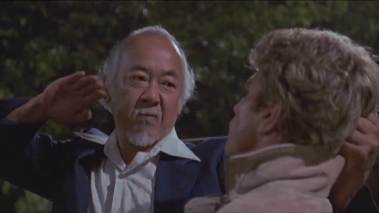 Karate Kid ~ Tributo ao mestre Miyagi - YouTube
