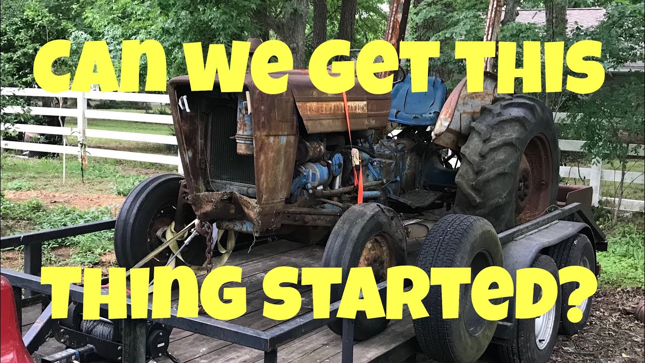 Ford 2000 Tractor Smokey Old Start - YouTube