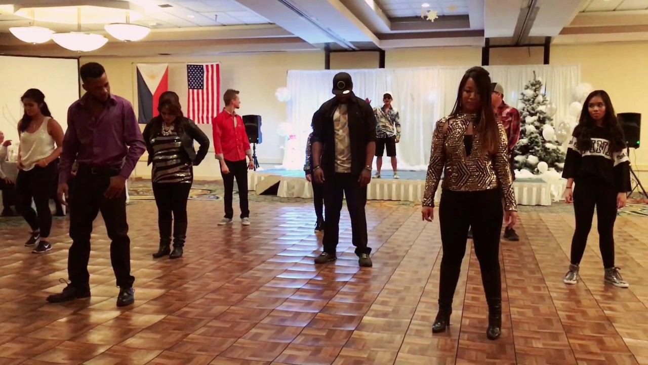 24K Magic Red Carpet Performance - YouTube
