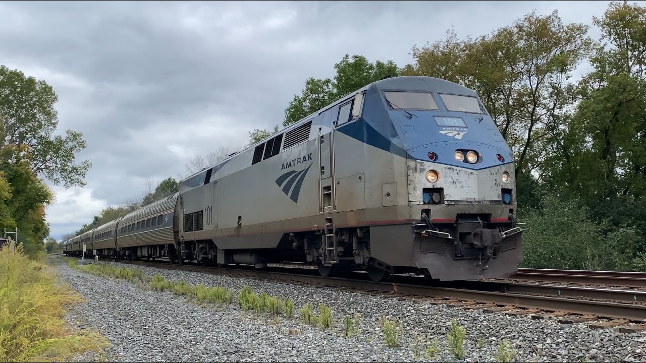 A Very Slow Amtrak 63 "Maple Leaf" At Centerport (9/28/22) [4K60] - YouTube