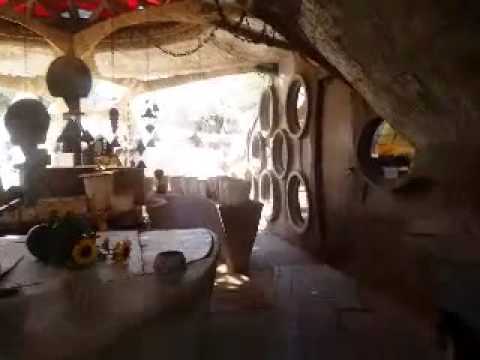 Short visit to cosanti in Phoenix Arizona with Paolo soleri' work - YouTube