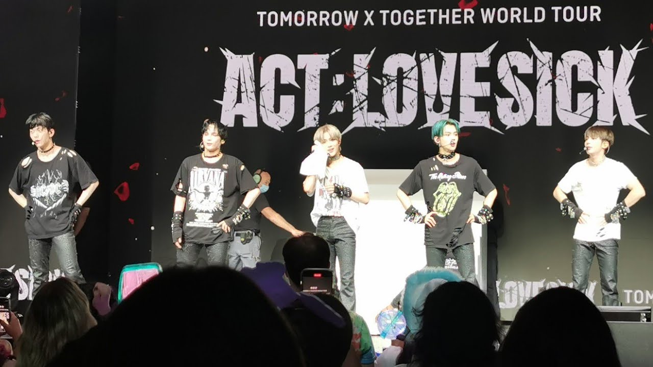 TXT Middle Ment World Tour 2022 Chicago - YouTube