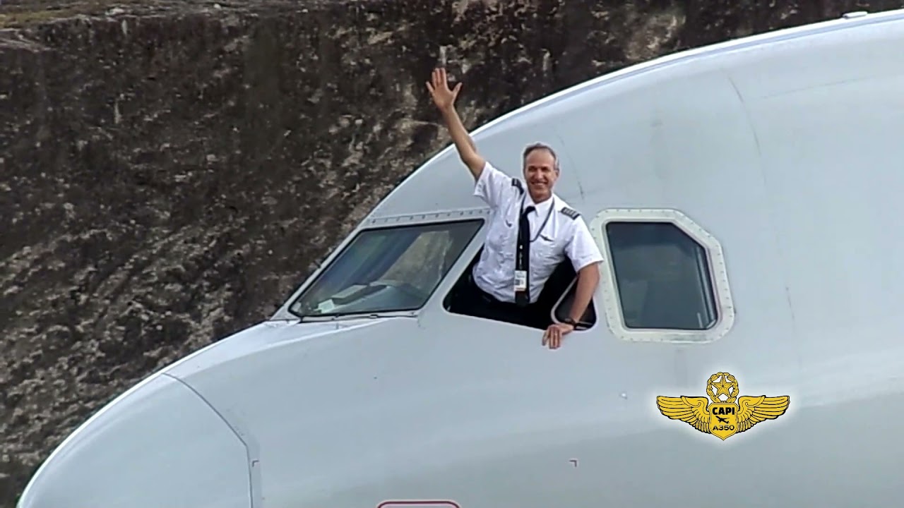 Despedida especial del Capitan Scott Stache , su ultimo vuelo a ...