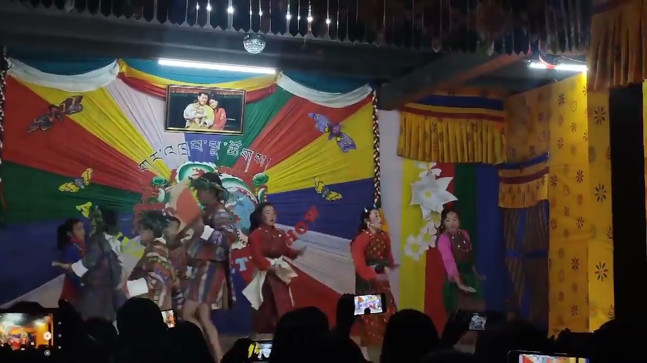 Traditional Dance of Bhutan| Old Bhutanese Song| Boedra Rigser Chords ...