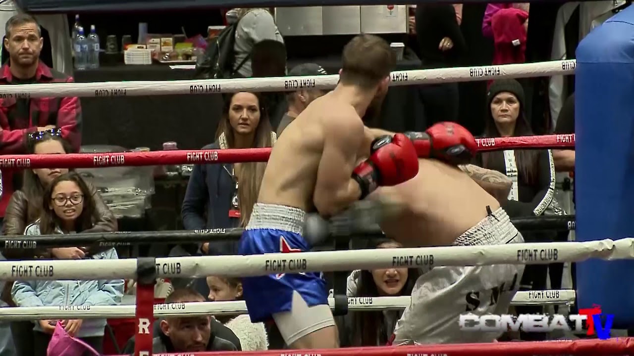 BROADHURST v JONES 2018 FIGHT EXPO - YouTube