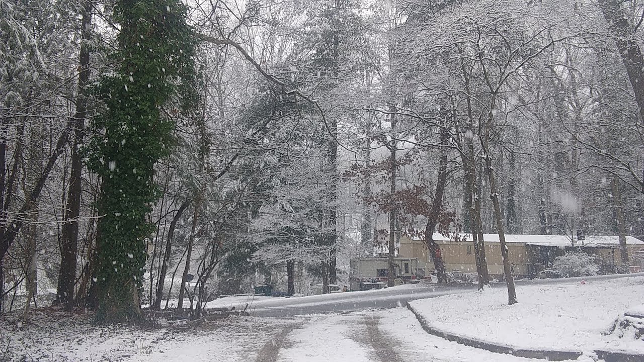 Surprise snowfall - YouTube