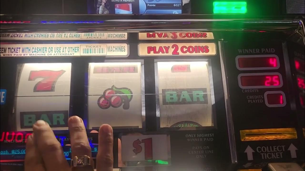Spinning the reels of an old dirty Double Diamond Slot Machine, and a nice hit on Bonus Time ...